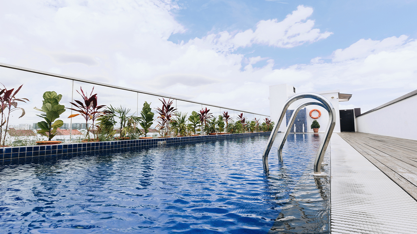 Hotel with Swimming Pool - Santa Grand Hotel, a NuVe Group Collection